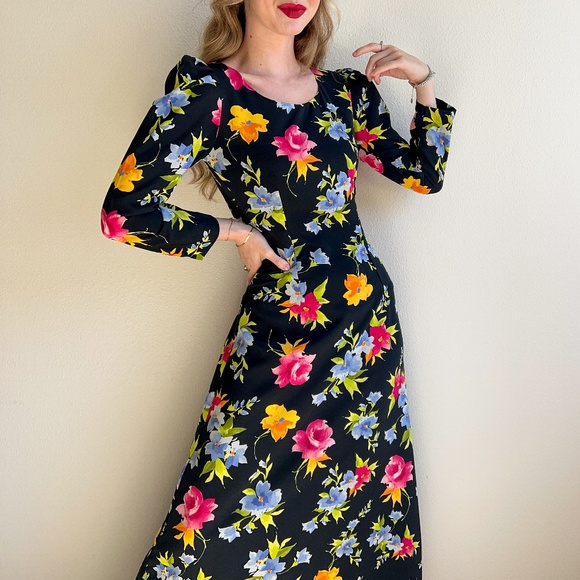 American Vintage | Dresses | Vintage 99s Bright Floral Print Midi Dress ...